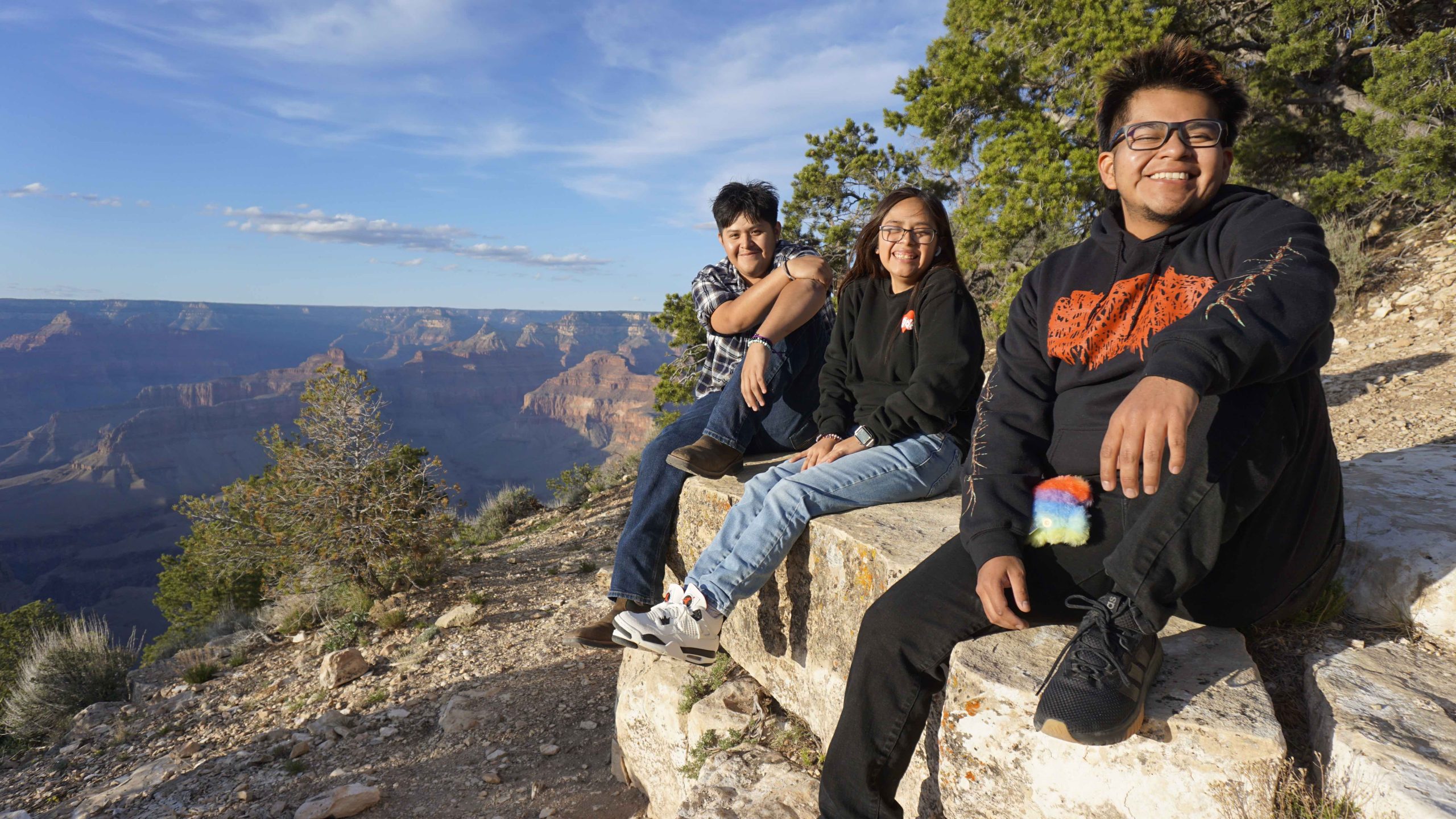Zuni Youth Enrichment Project Apprentices Share Pueblo Weaving, Build ...